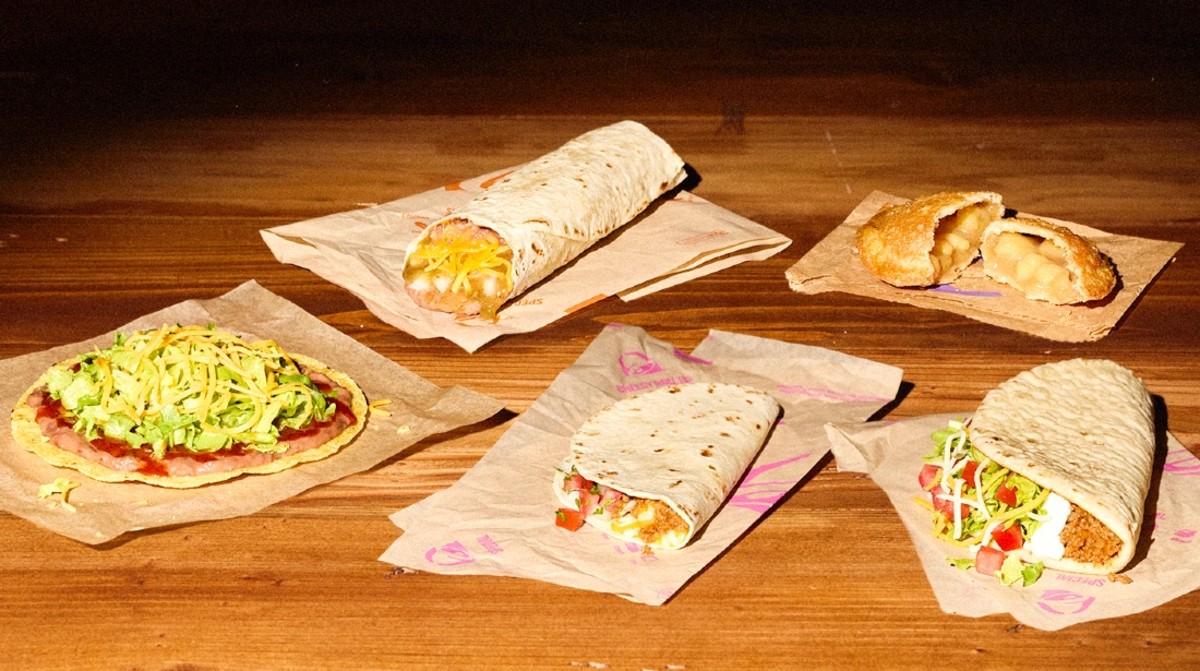 Taco Bell Testing a 'Nostalgic Menu' With Discontinued Items From Every ...