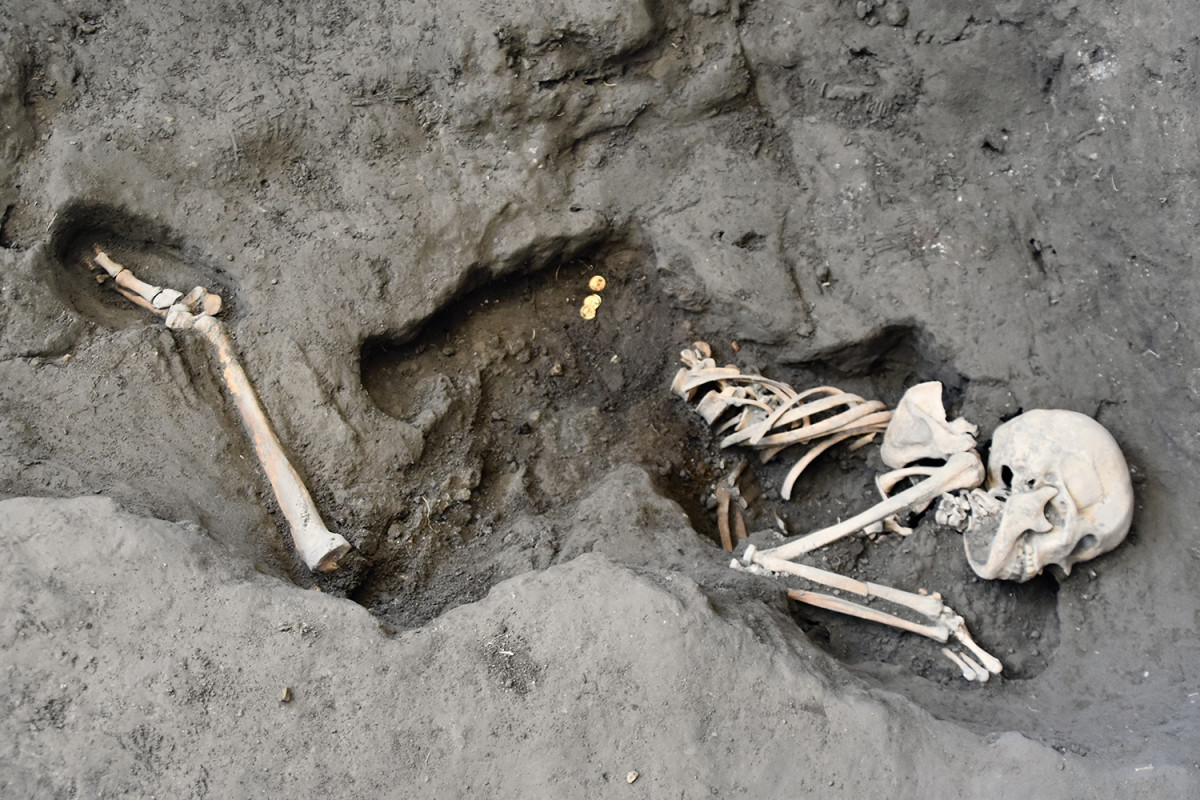 Unearthed Pompeii Skeletons Reveal What Final Moments Before Disaster ...