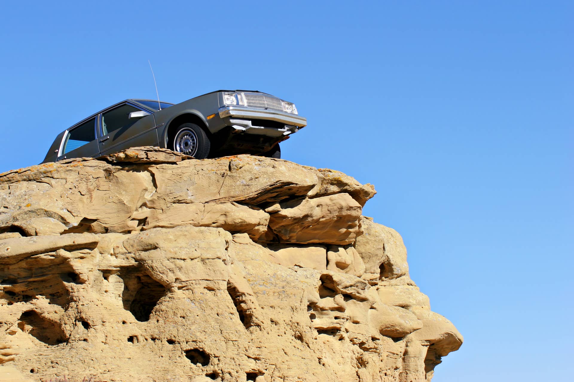 Arizona Woman Dies After Car Plummets Off 1,000-Foot Cliff