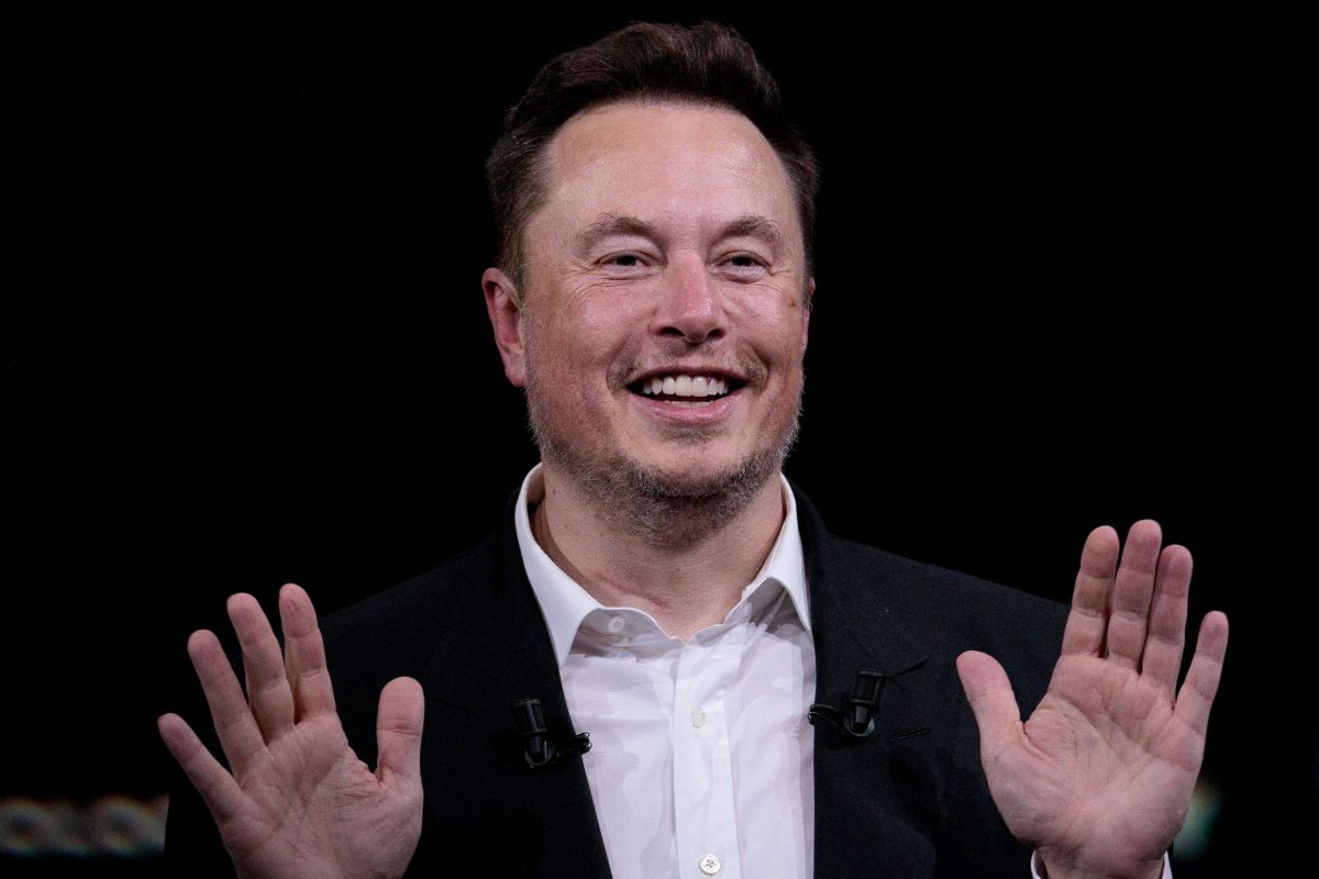 Elon Musk Sends Clear Message to Investors as Tesla Flounders Elon Musk Sends Clear Message to Investors as Tesla Flounders