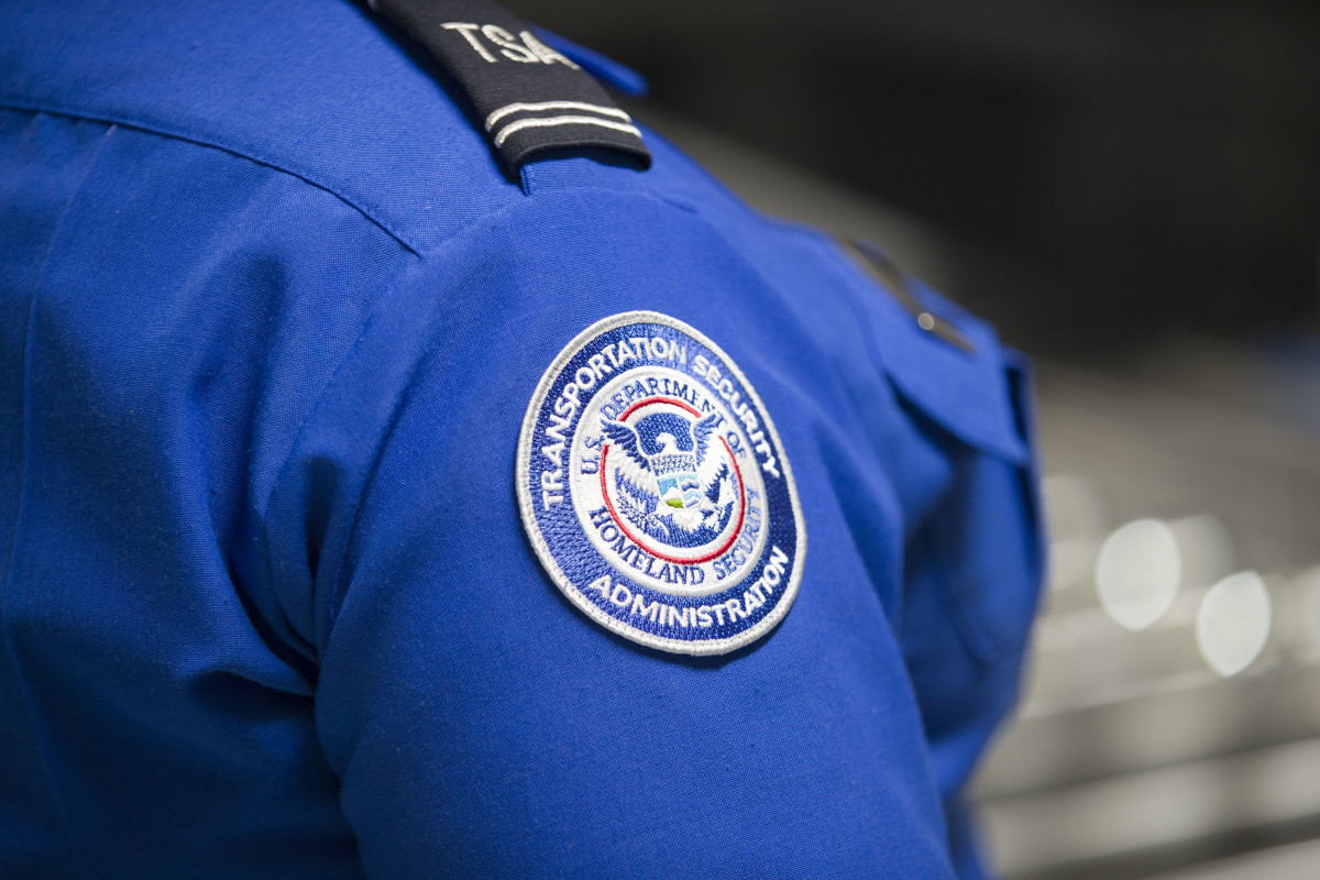 TSA Issues Major Warning for All Airport Travelers - National Defense ...