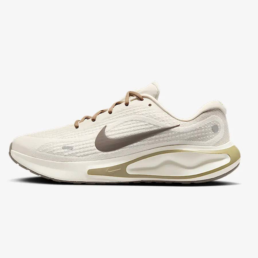 This 'Lightweight' Nike Running Shoe Is Now Under $65