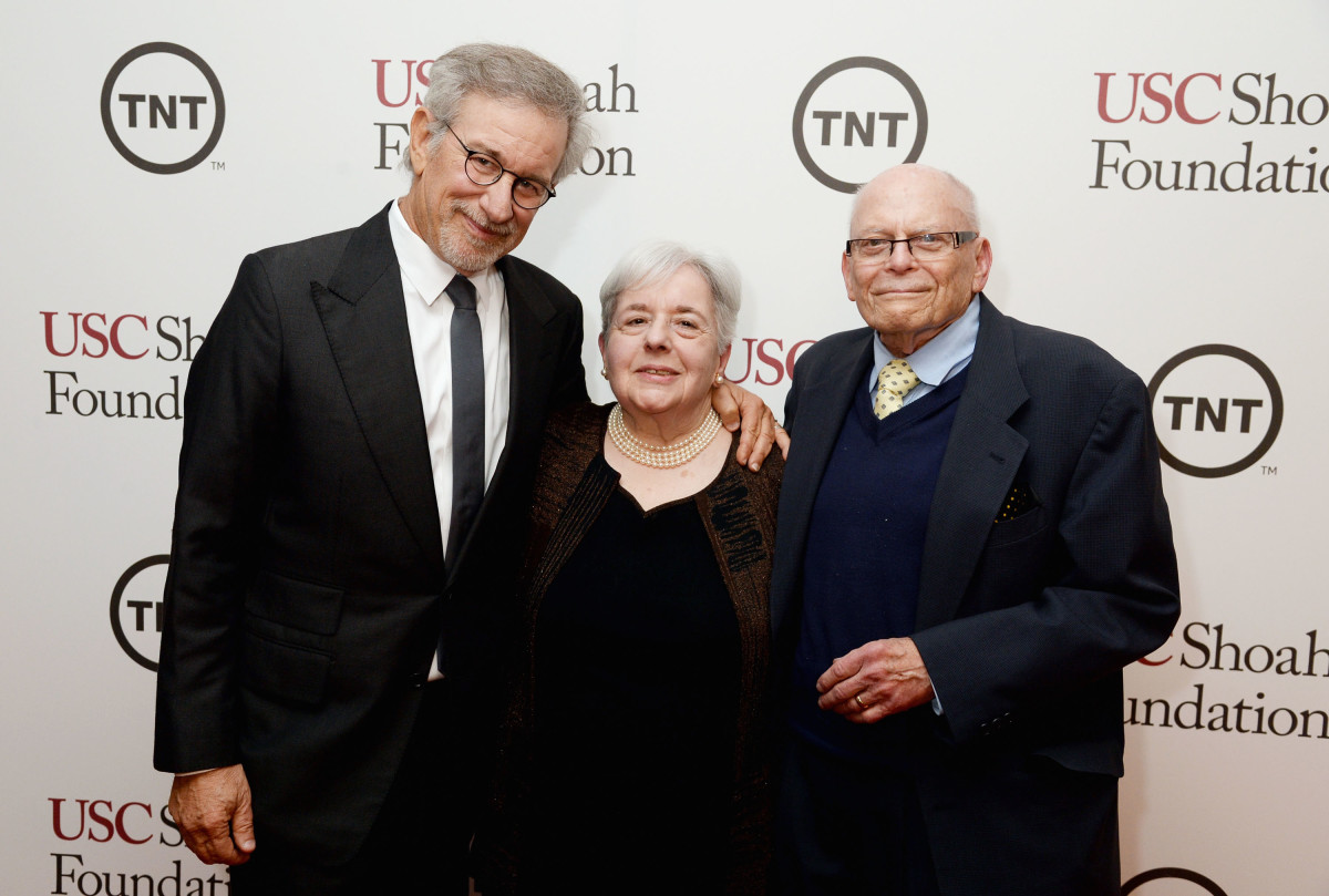 Marvin Levy, Hollywood’s First and Only Publicist to Win an Oscar, Dies at 96