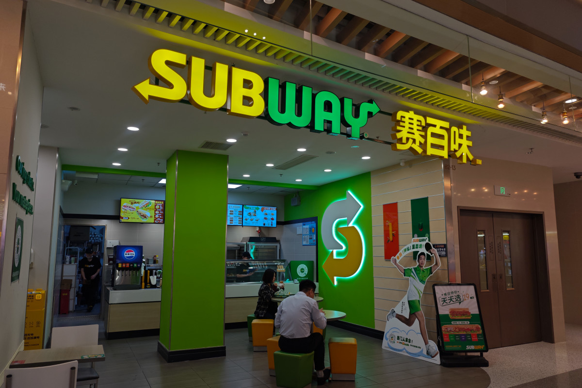 Largest U.S. Fast Food Chain Grew Despite Closing Over 600 Restaurants ...