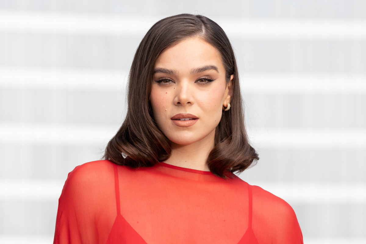 'Sinners' Hailee Steinfeld Reveals 1 Star She'd 'Do Anything' to Work ...