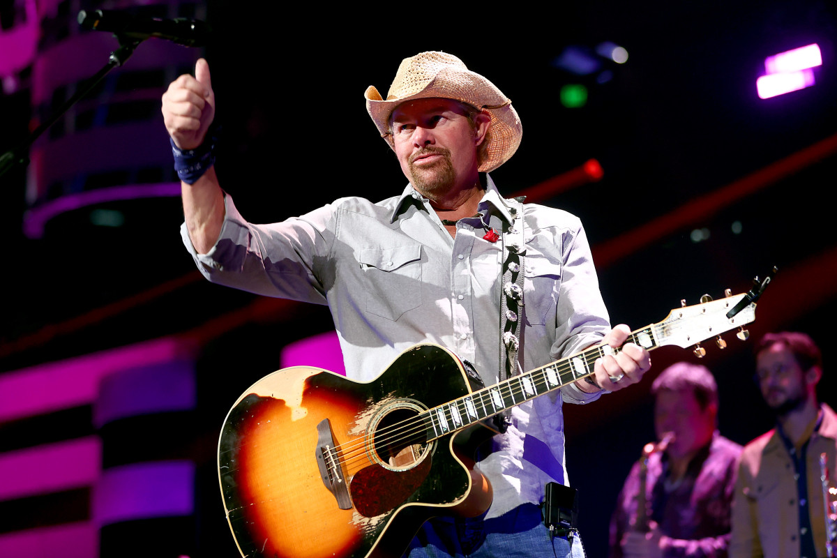 Toby Keith Is Realizing Kentucky Derby 'Dream' After Death