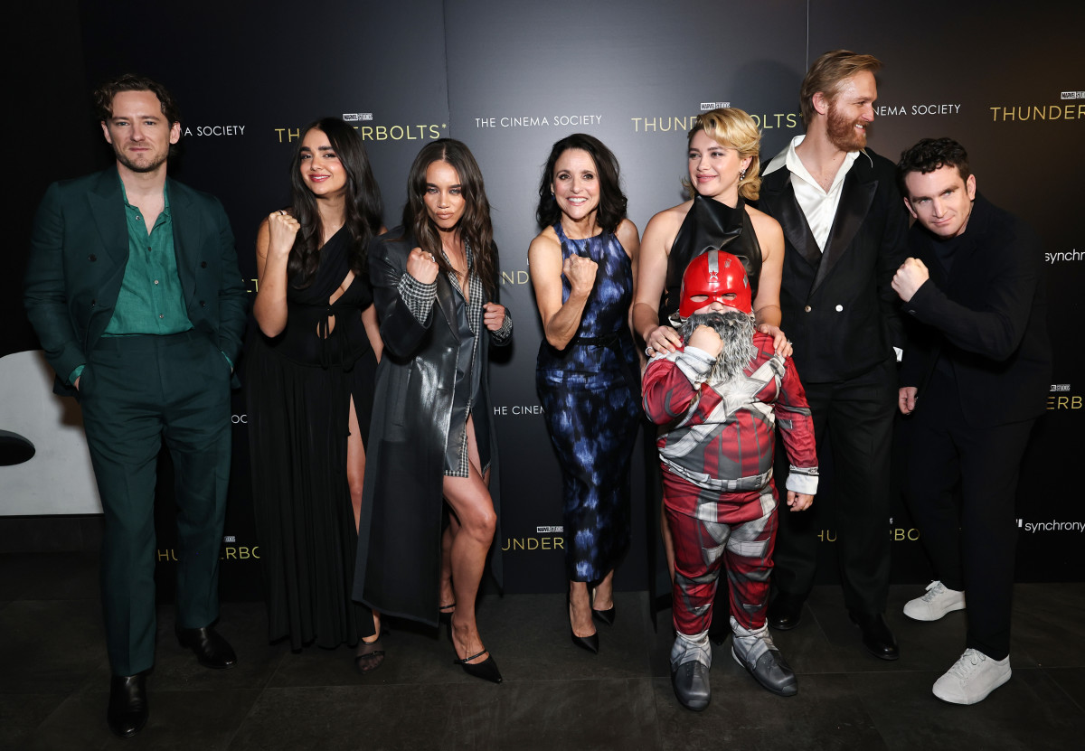 Julia Louis-Dreyfus Had Incredible Reaction to Meeting The Rizzler at ...