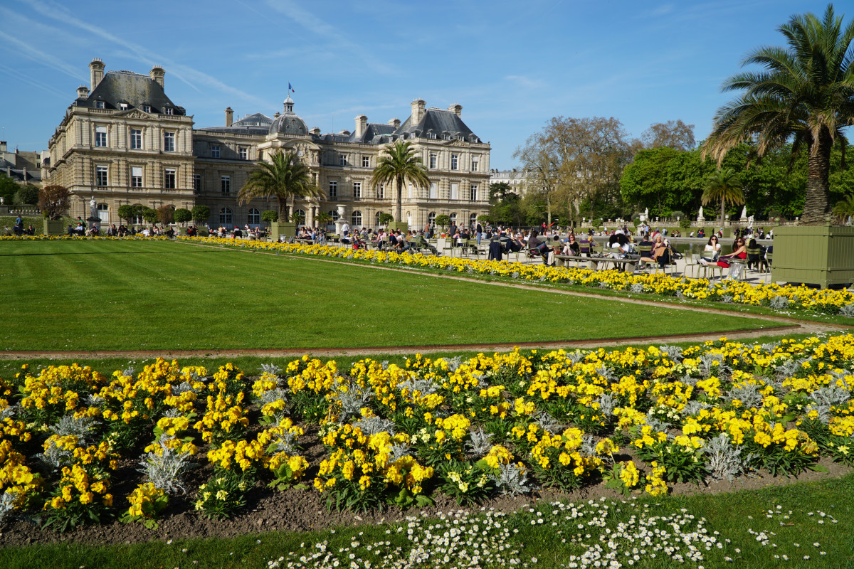 Here’s What to Know About the New France Smoking Ban