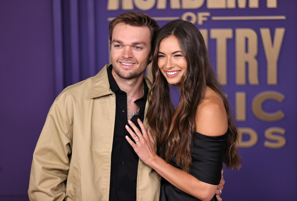 Country Singer Named in Death of 77-Year-Old Woman