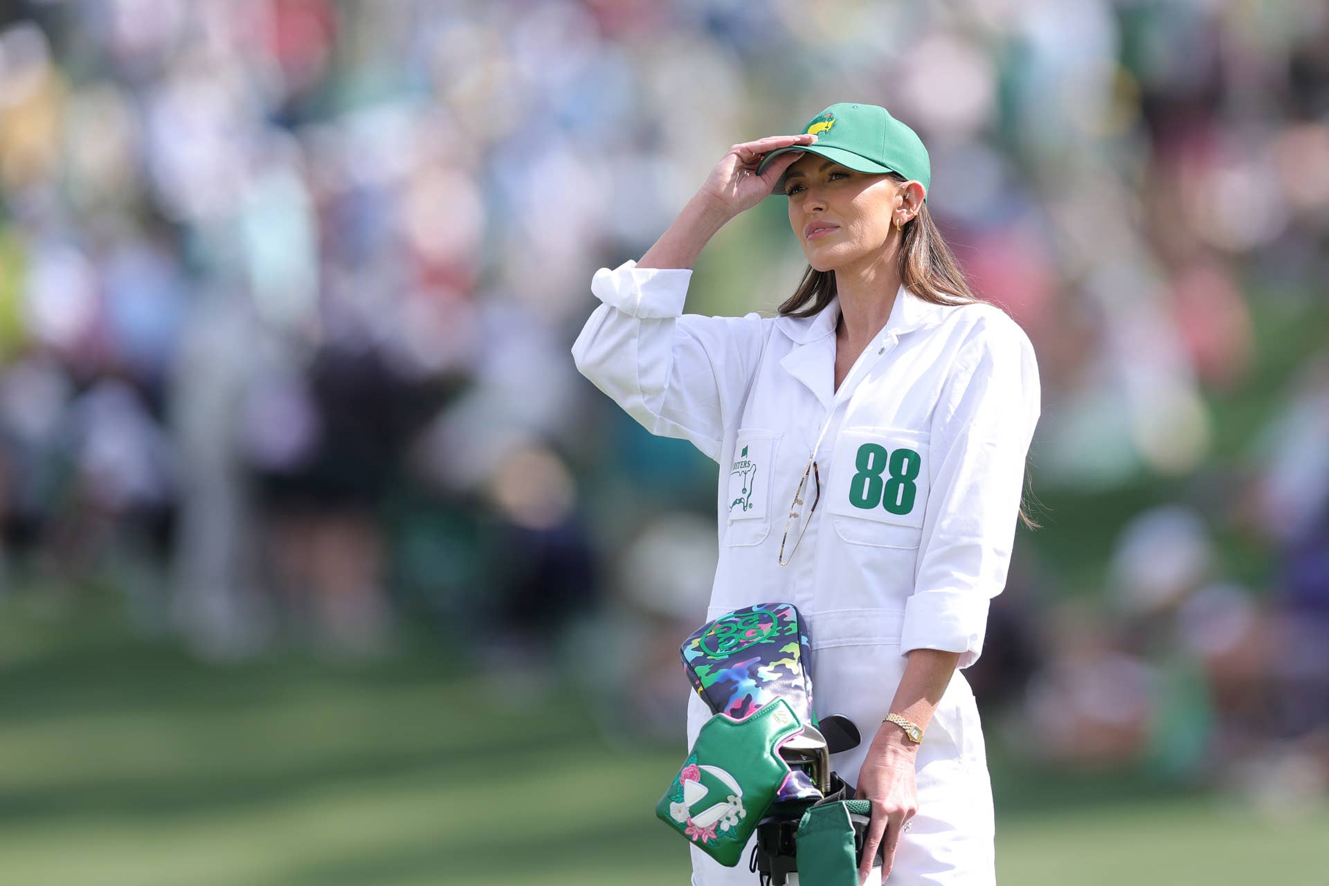 Paulina Gretzky Turns Heads With 2-Word Message Before U.S. Open