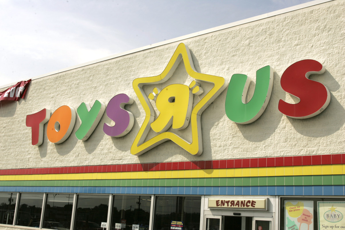 'Roofman' Trailer Shows Channing Tatum Playing Real-Life McDonald's ...