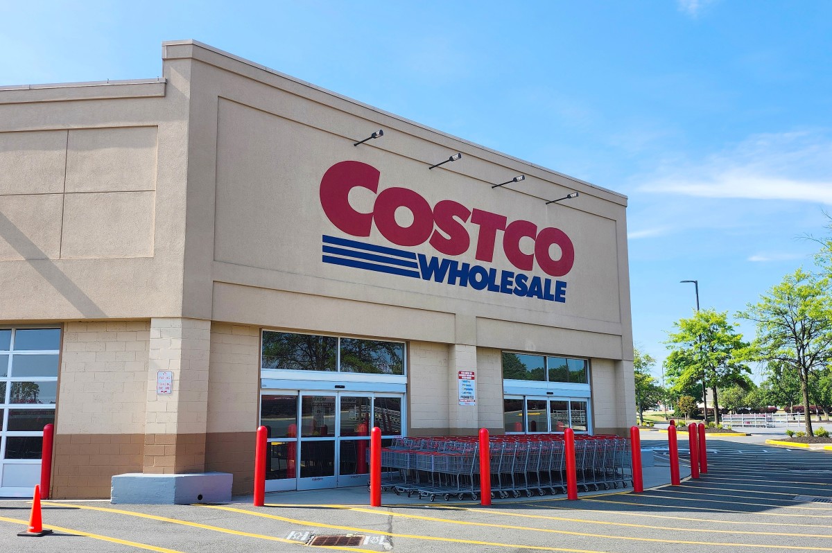 Costco's Viral Tupperware Set Is On-Sale Now: It's a 'Steal'