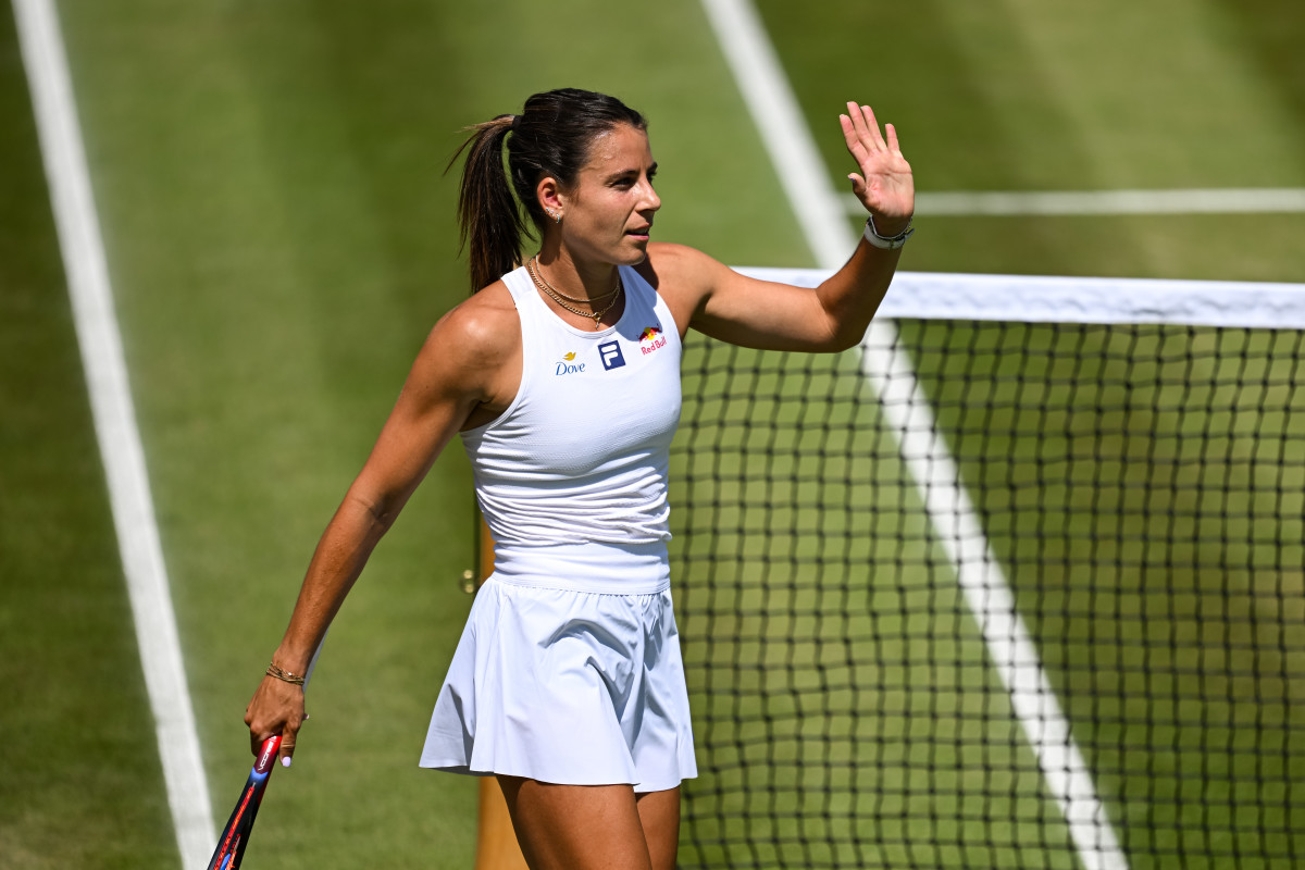 Emma Navarro Opens Up About Having a Billionaire Dad