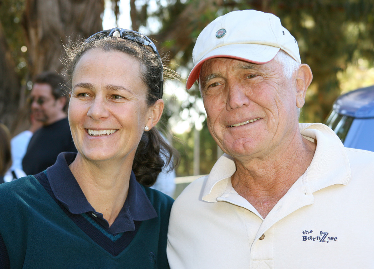 James Bond Actor George Lazenby Has Dementia, Ex-Wife Reveals