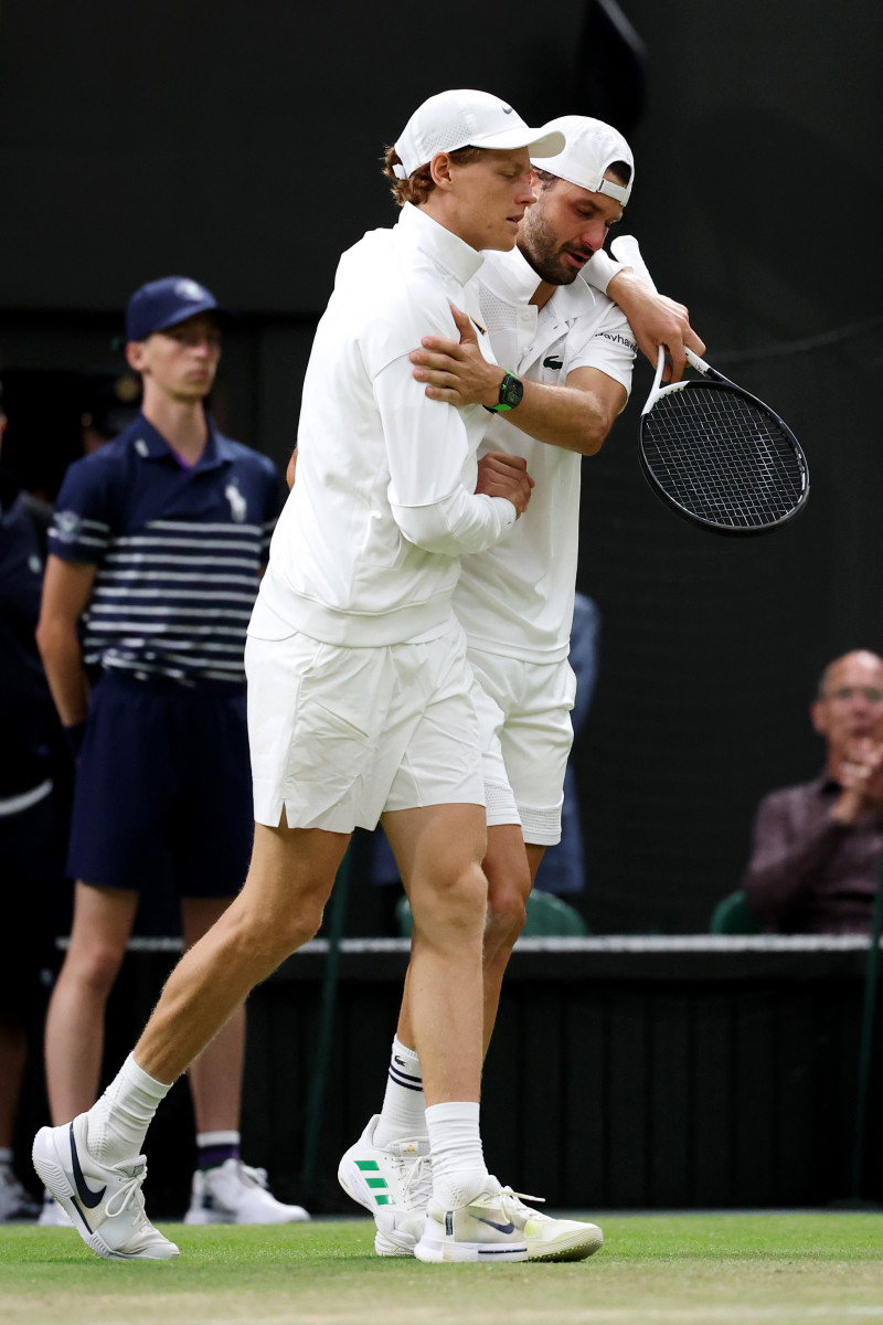 Grigor Dimitrov Suffers Shock Pec Injury With Jannik Sinner on Ropes