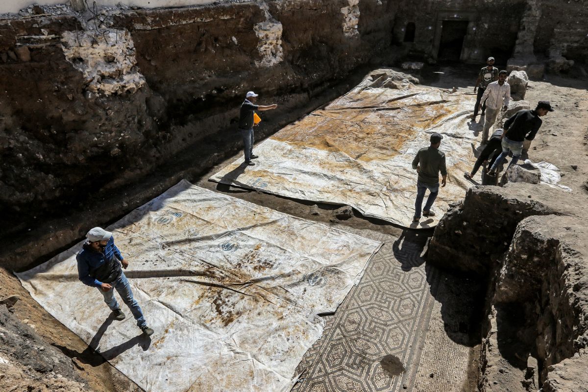 Archaeologists Make New Trojan War Discovery That May Rewrite History