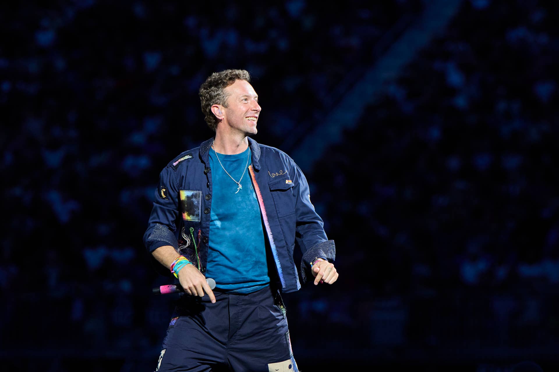 Chris Martin Trolls Couple at Coldplay Show Day After Viral Astronomer ...