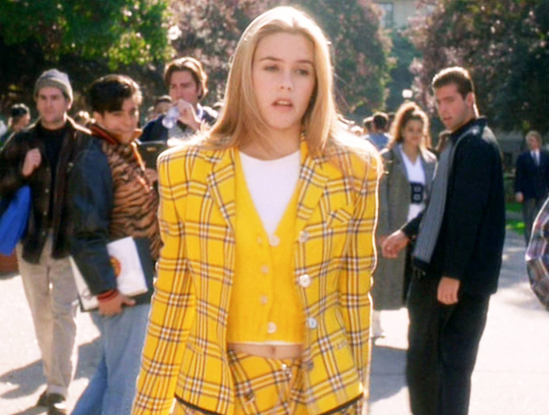 Alicia Silverstone Recreates Iconic 'Clueless' Scene With Her Son