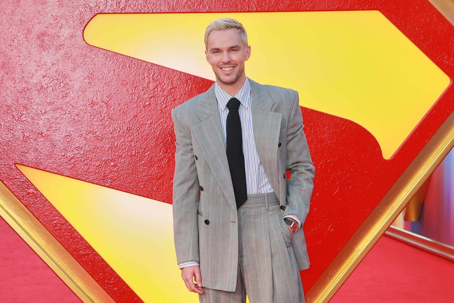 Galactus Actor in 'Fantastic Four' Sent 3-Word Text to Nicholas Hoult ...