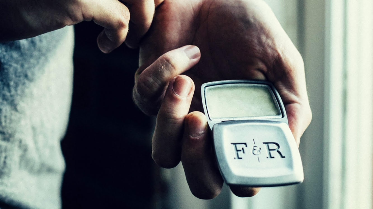 Fulton & Roark’s Solid Cologne Is the Ultimate Travel Cologne