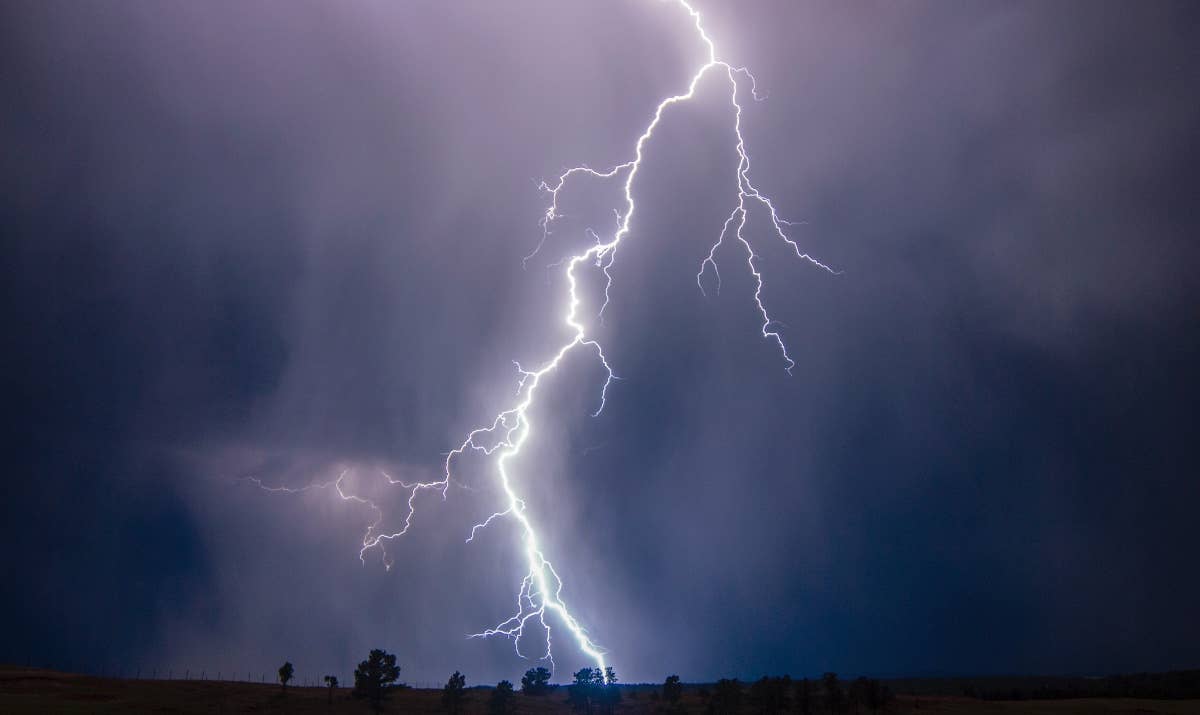 20 People Struck by Lightning on U.S. Beach