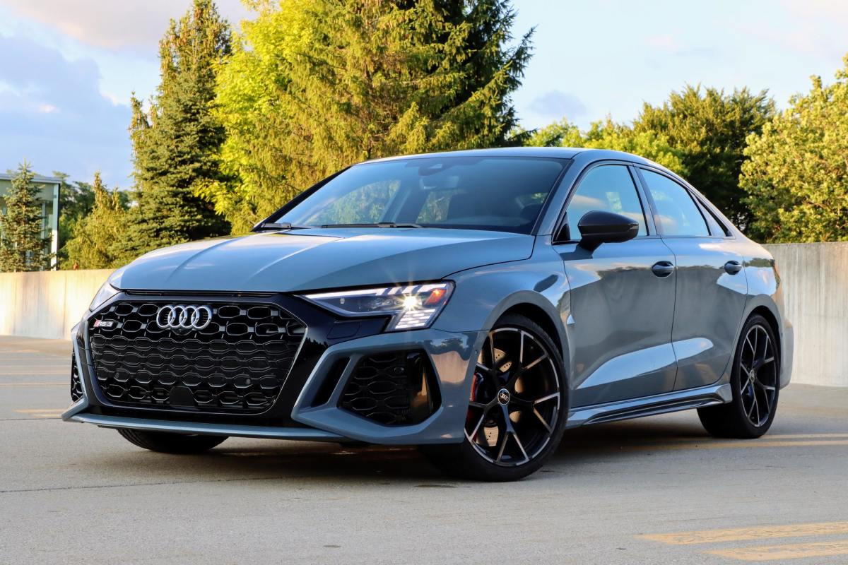 Audi rs3 quattro hatchback store