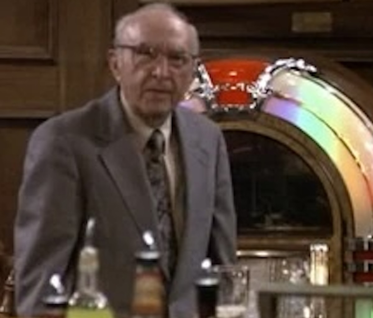 RIP George Wendt: Here's 10 Amazing Facts About the 'Cheers' Cast