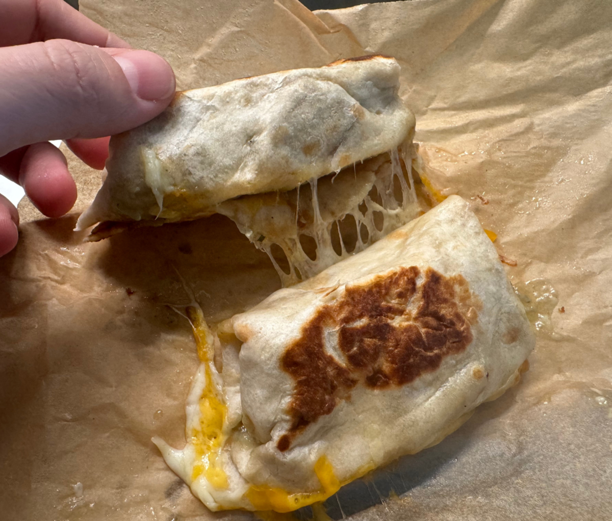 Taco Bell Cheesy Dipping Burritos Review