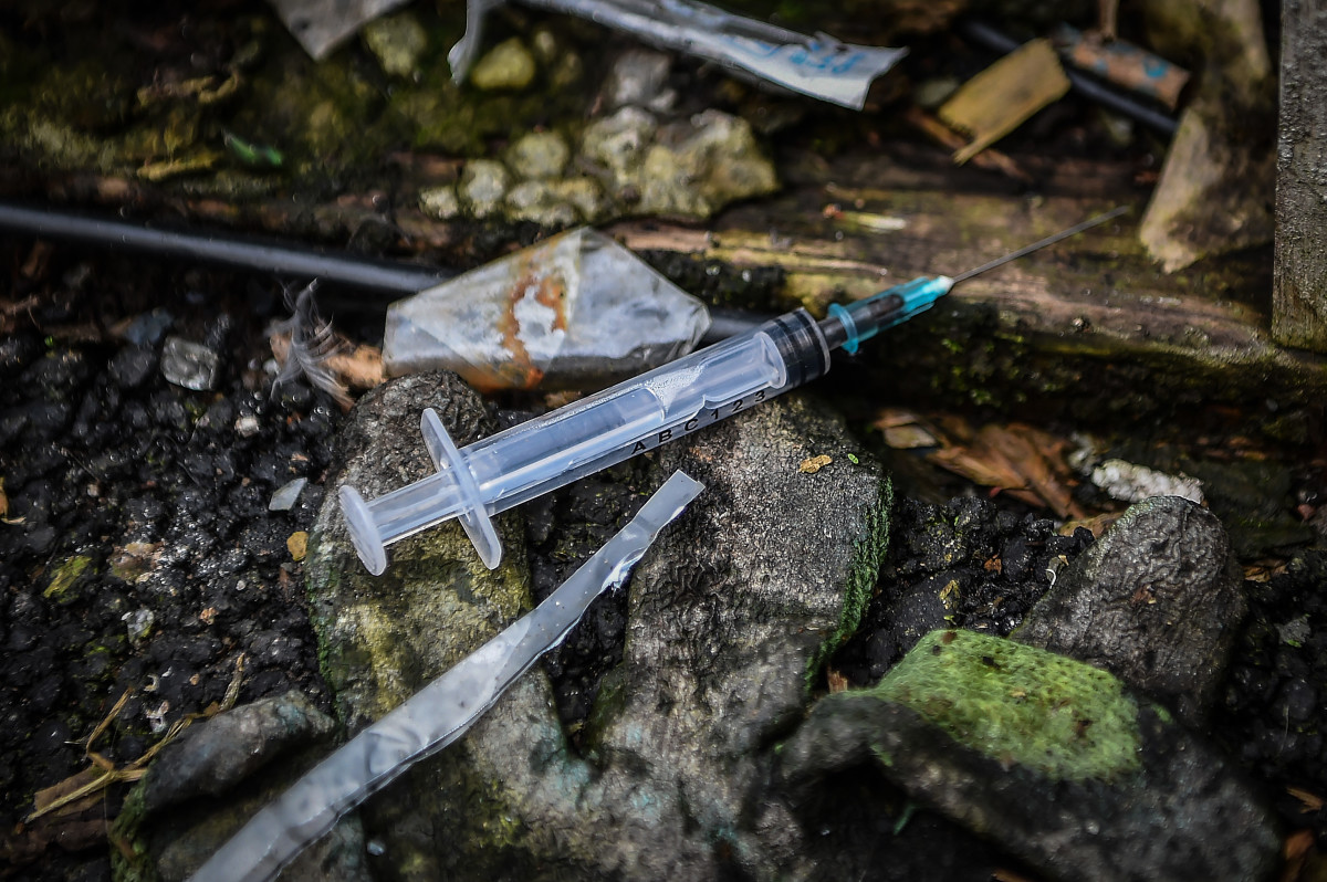 Teenager Dies After Injecting Himself with Butterfly