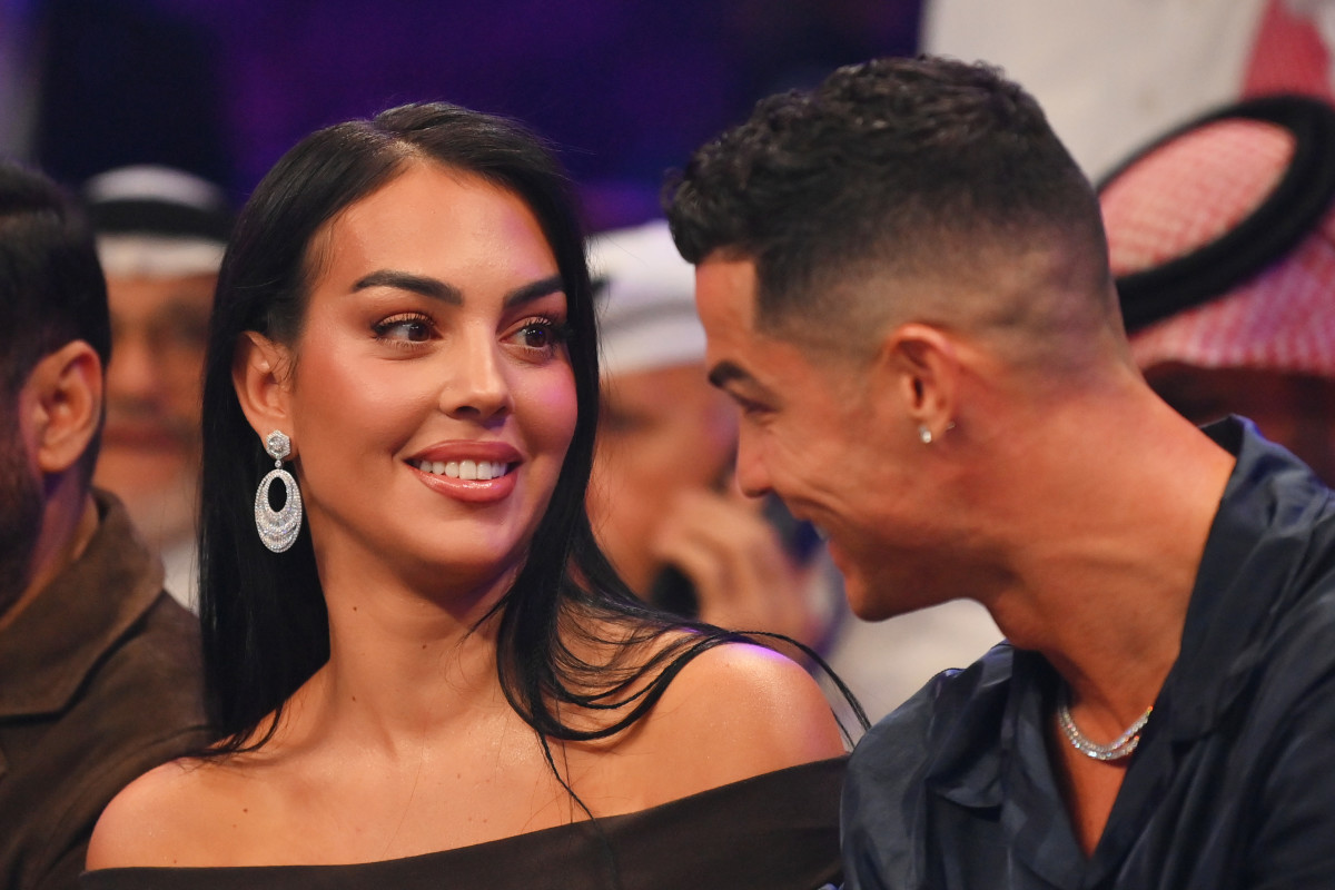 Cristiano Ronaldo Now Engaged to Longtime Girlfriend