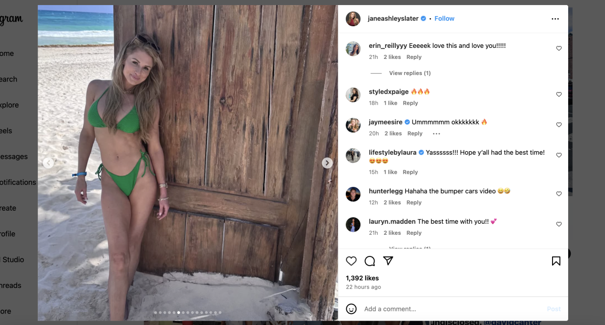 NFL Reporter Jane Slater Turns Heads in 'Stunning' Swimsuit Photo