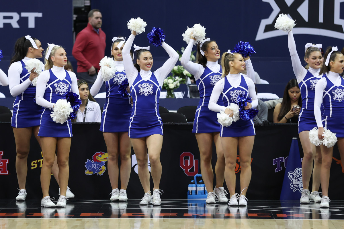 BYU Cheerleader Turns Heads With New Video Before Sweet 16