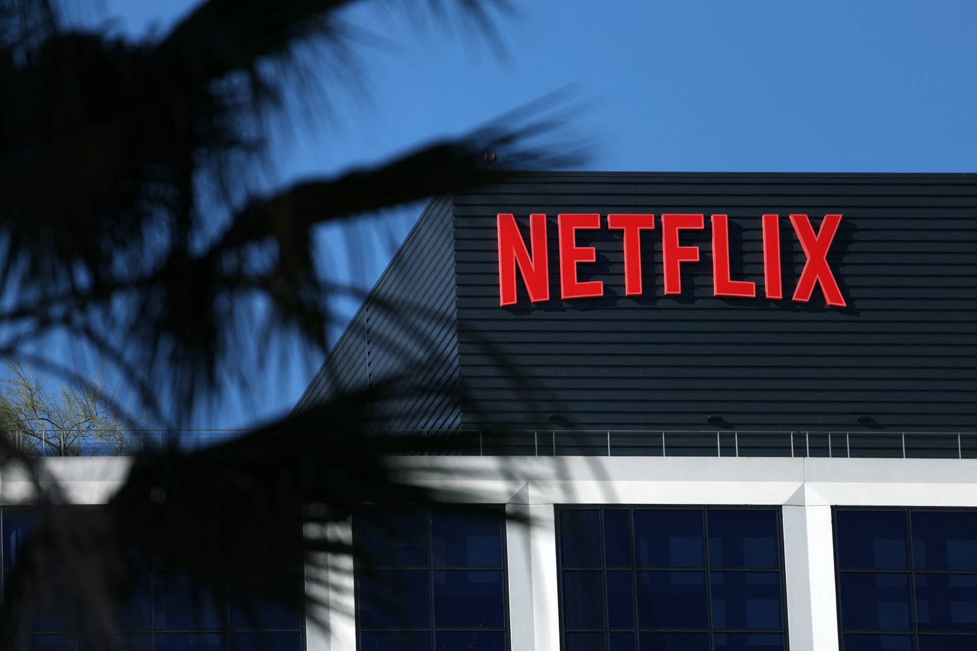 Netflix Addresses WB Takeover Concerns in Employee Memo