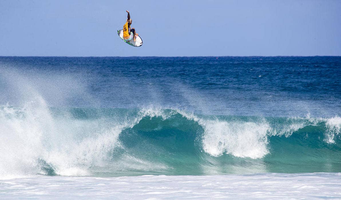 A Guide to the Reimagined 2020/21 WSL Championship Surf Tour - Men's ...