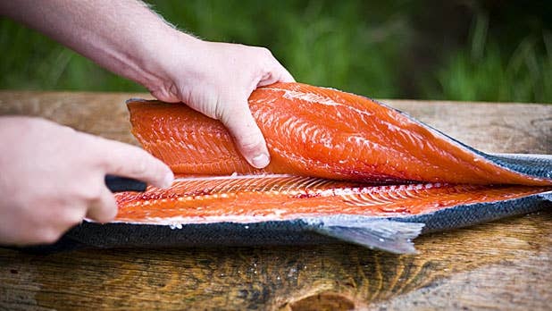 How to Fillet a Fish Correctly and Easily - Men's Journal