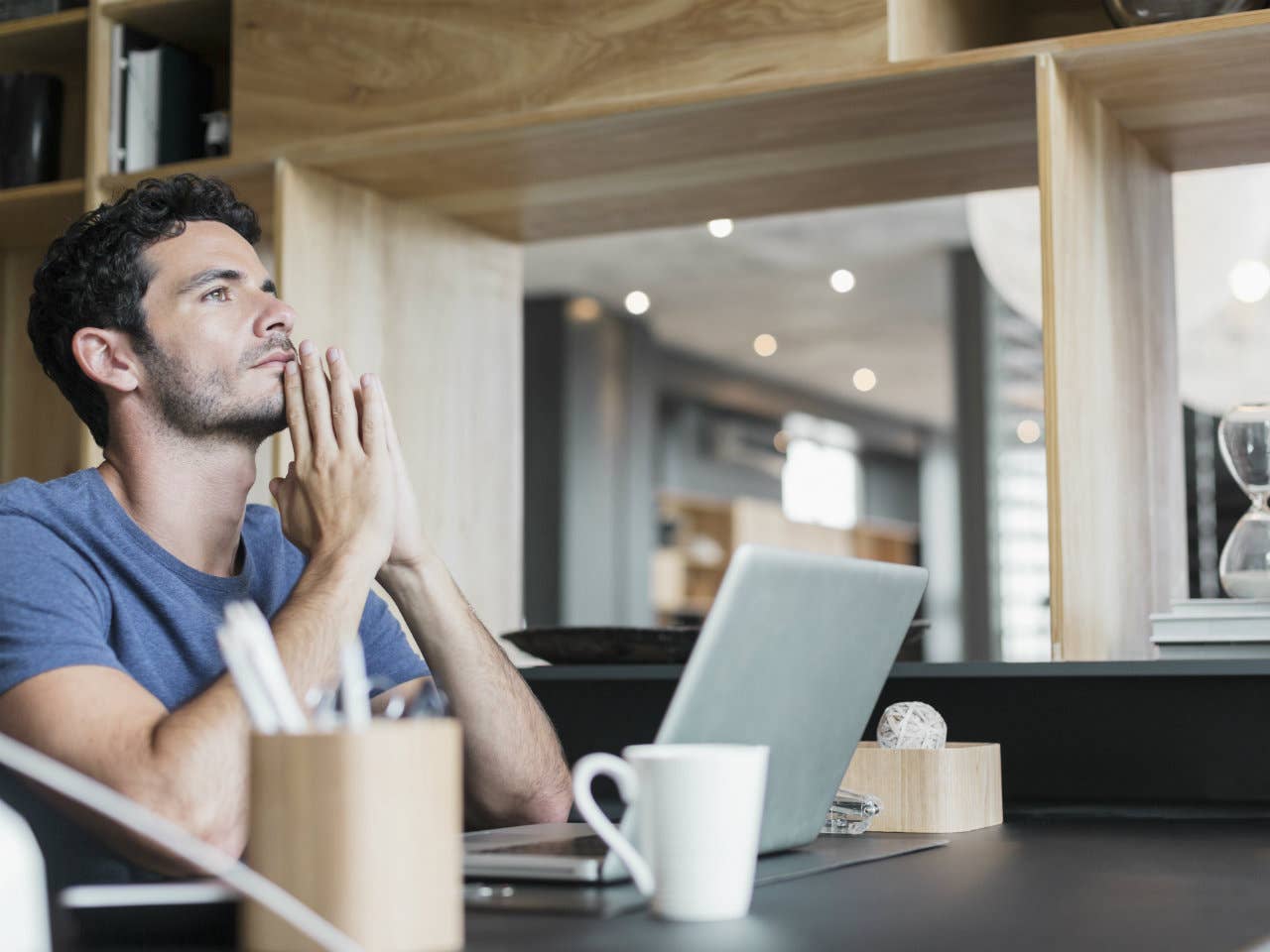 7 ways to stay focused at work - Men's Journal