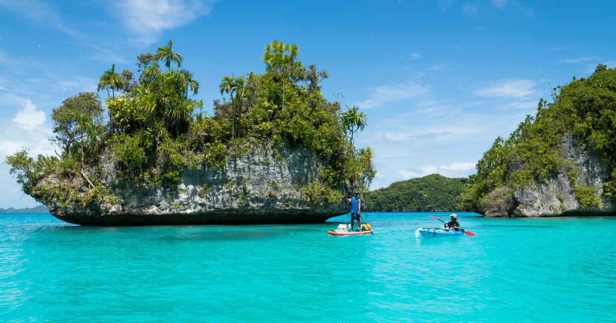 Father and Son's Breathtaking SUP Circumnavigation of Palau, Micronesia ...