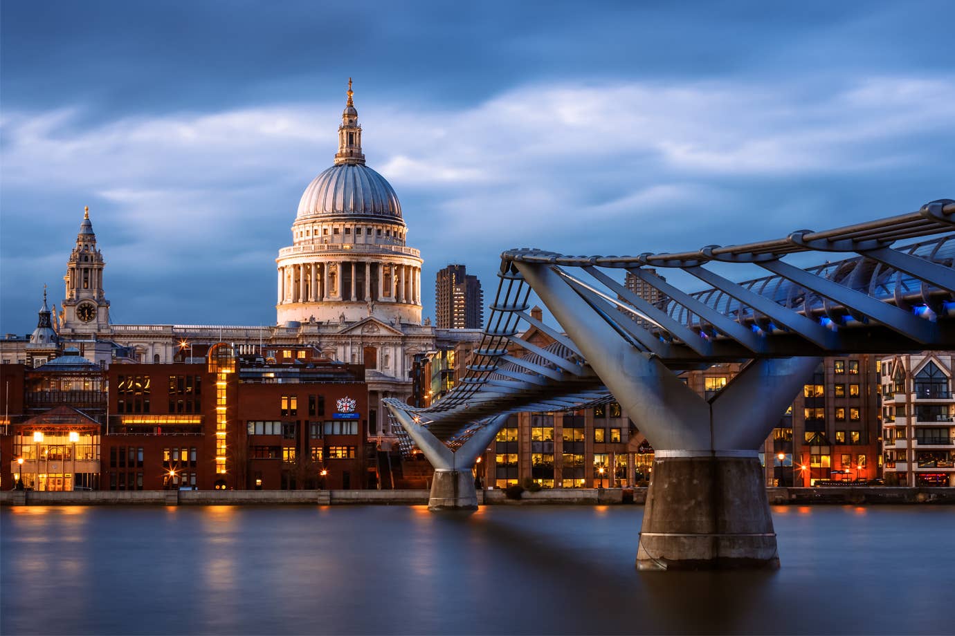 London Travel Guide: Pub Roasts, Pints, and Palaces - Men's Journal