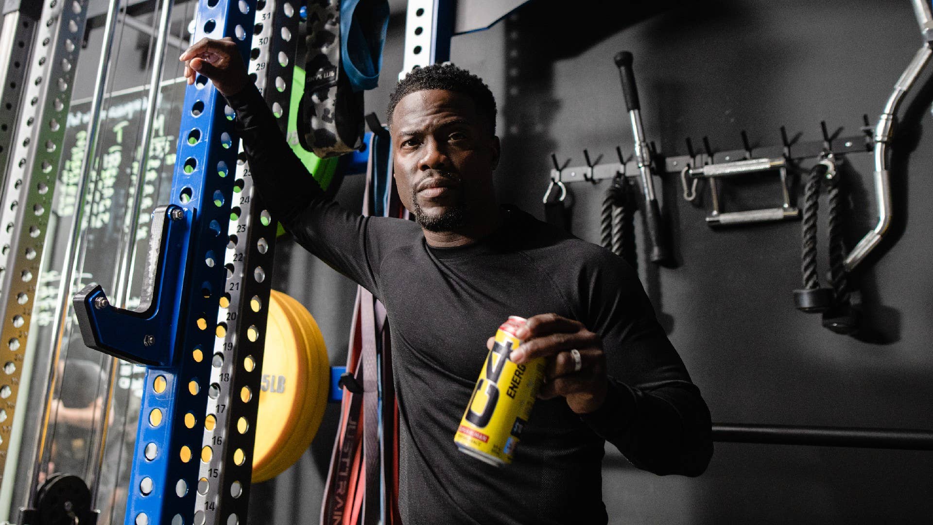 How Kevin Hart Is Staying at the Top of His Fitness Game at 42 - Men's ...