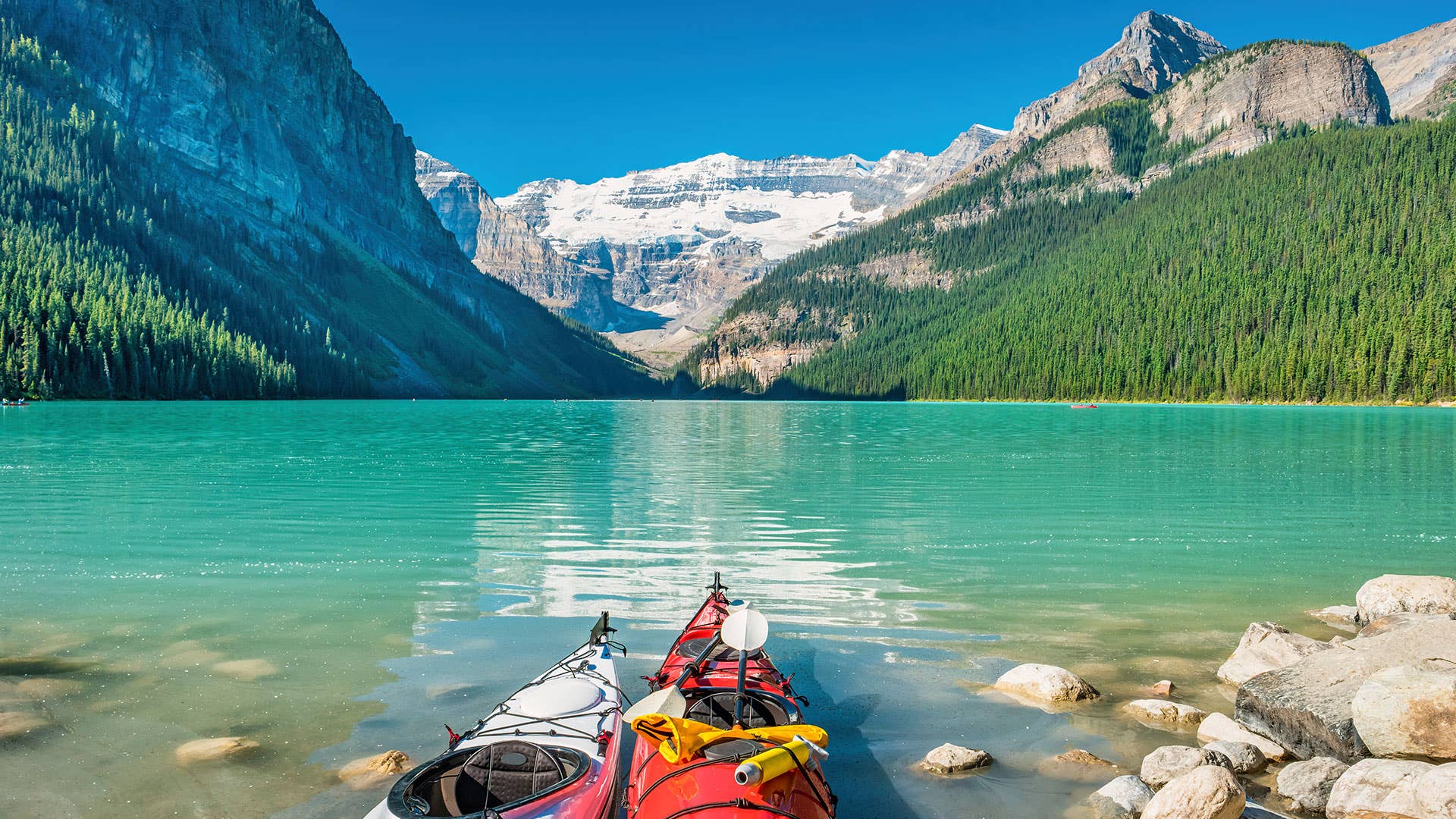 20 Best Lake Vacations in the U.S. and Beyond - Men's Journal