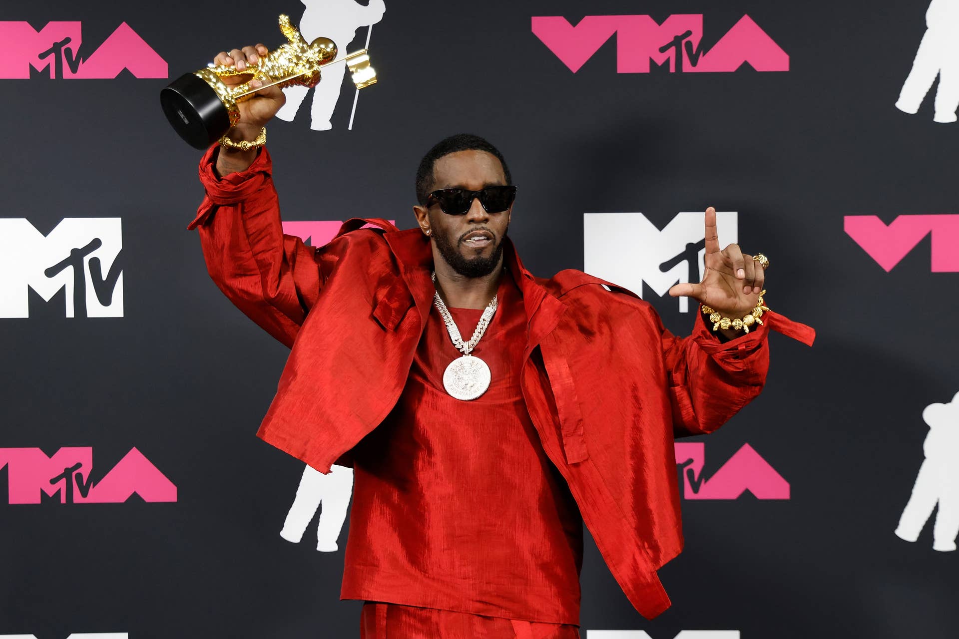 Diddy Hires Famed NBA Coach, Says He Has 'Worst Jump Shot a Black Man ...