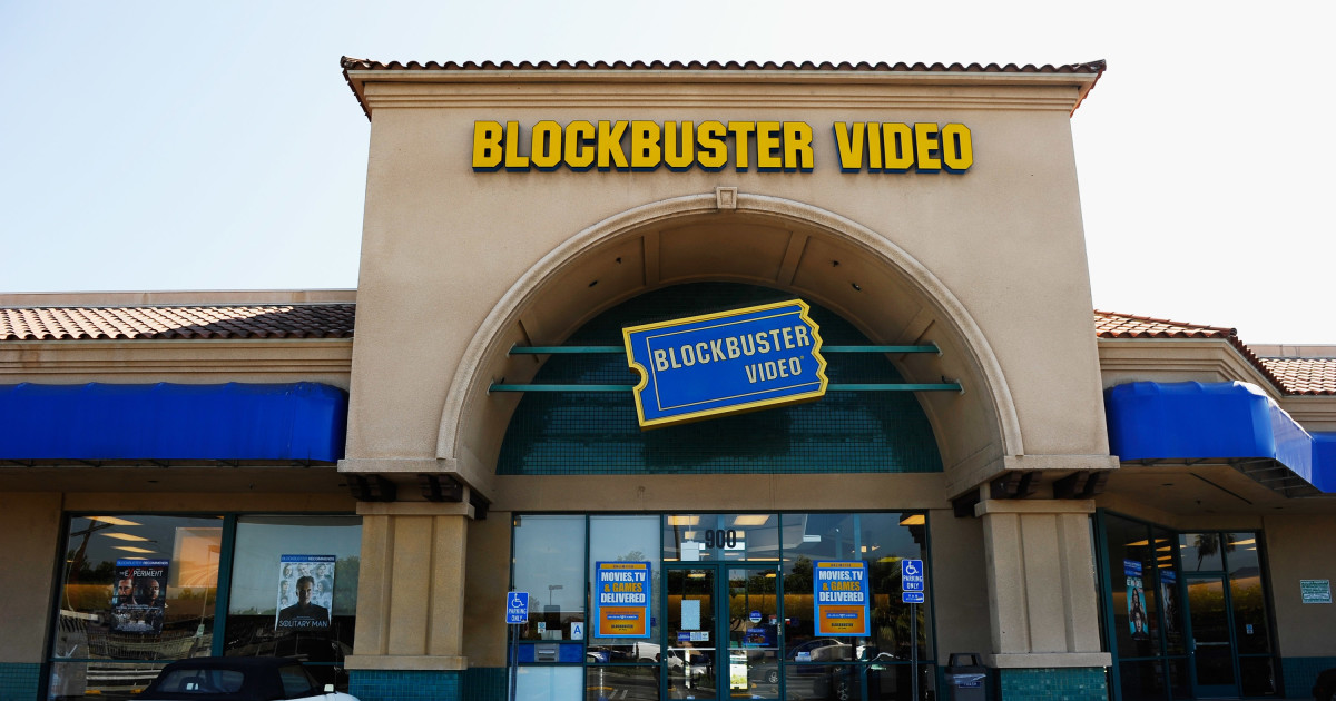 Last Blockbuster Store on Earth Develops a Loyal Following - Men's Journal
