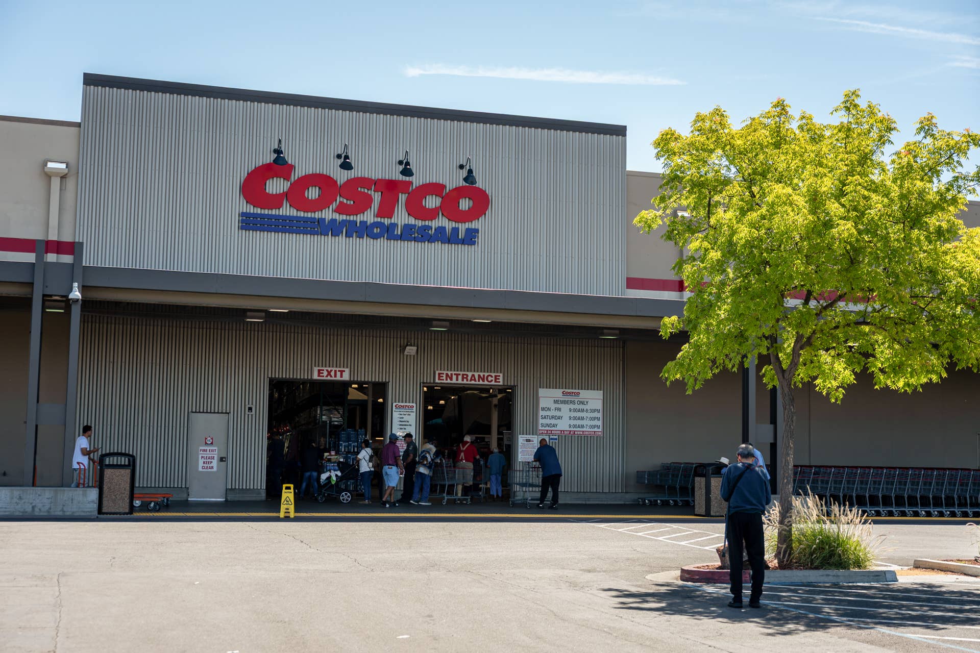 Costco Sued for $14M After Cabinet Allegedly Crushed Shopper - Men's ...