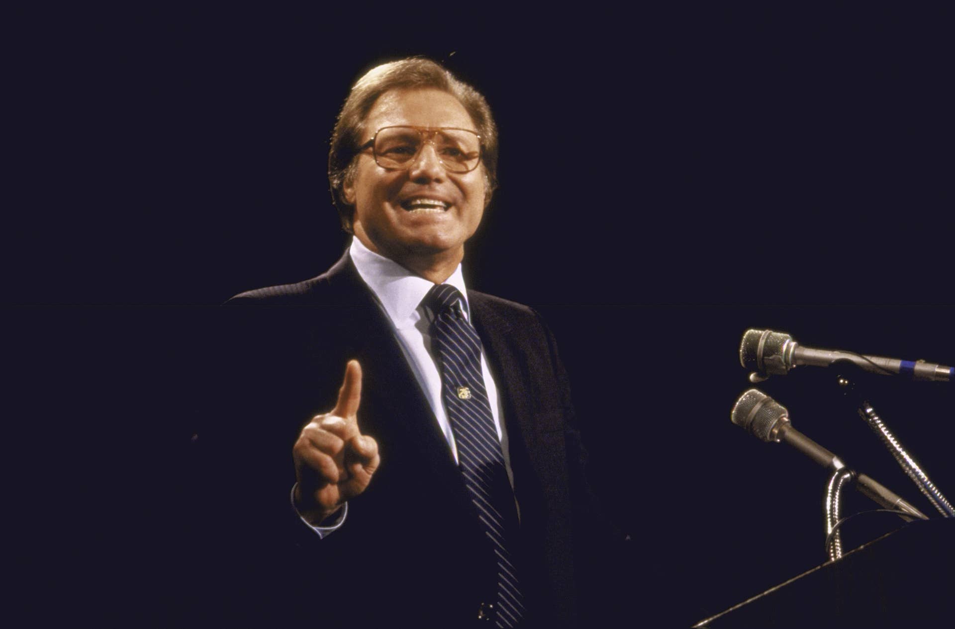 Controversial Televangelist Dead at 90 - Men's Journal