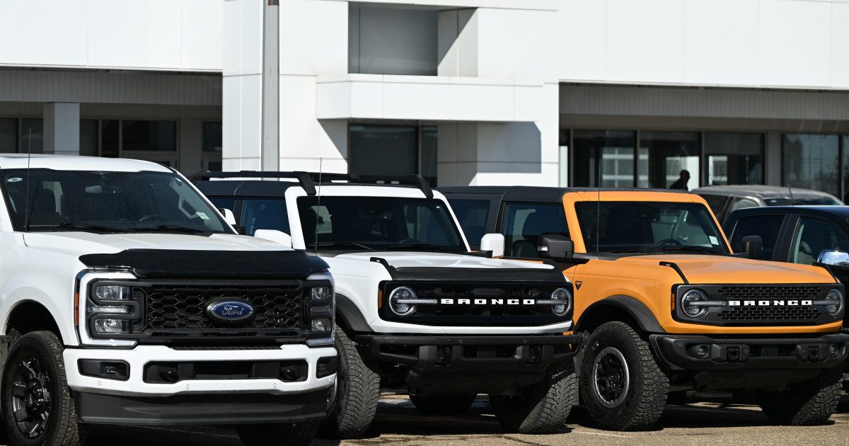 Ford Recalls 850,000 Vehicles but Doesn’t Yet Have a Fix - Men's Journal