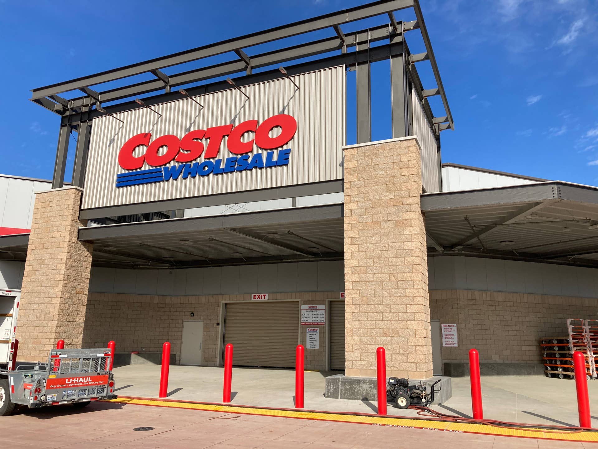 Costco's Outdoor Fire Pit Grill Is a Must-Have - Men's Journal