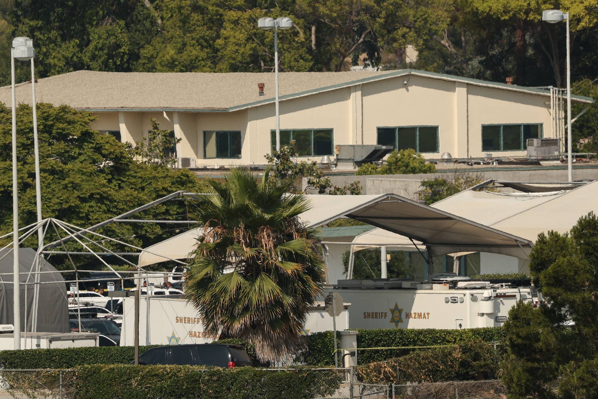 Three Los Angeles Sheriff Deputies Killed in Explosion - Men's Journal