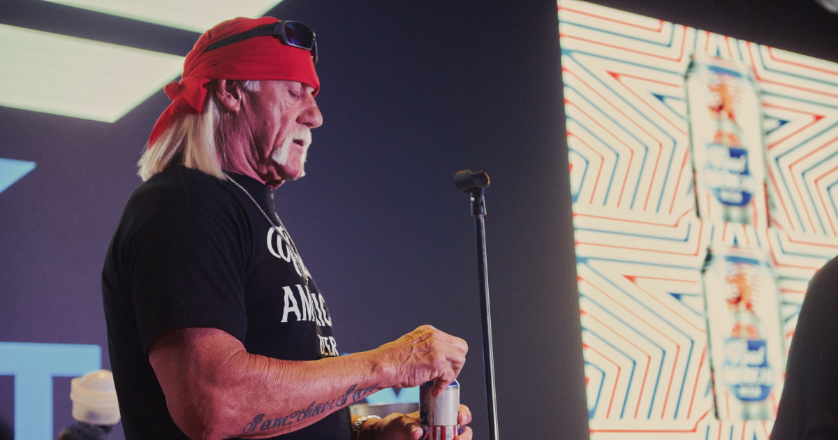 Hulk Hogan Visited NYC Tribute Bar Weeks Before His Death - Men's Journal