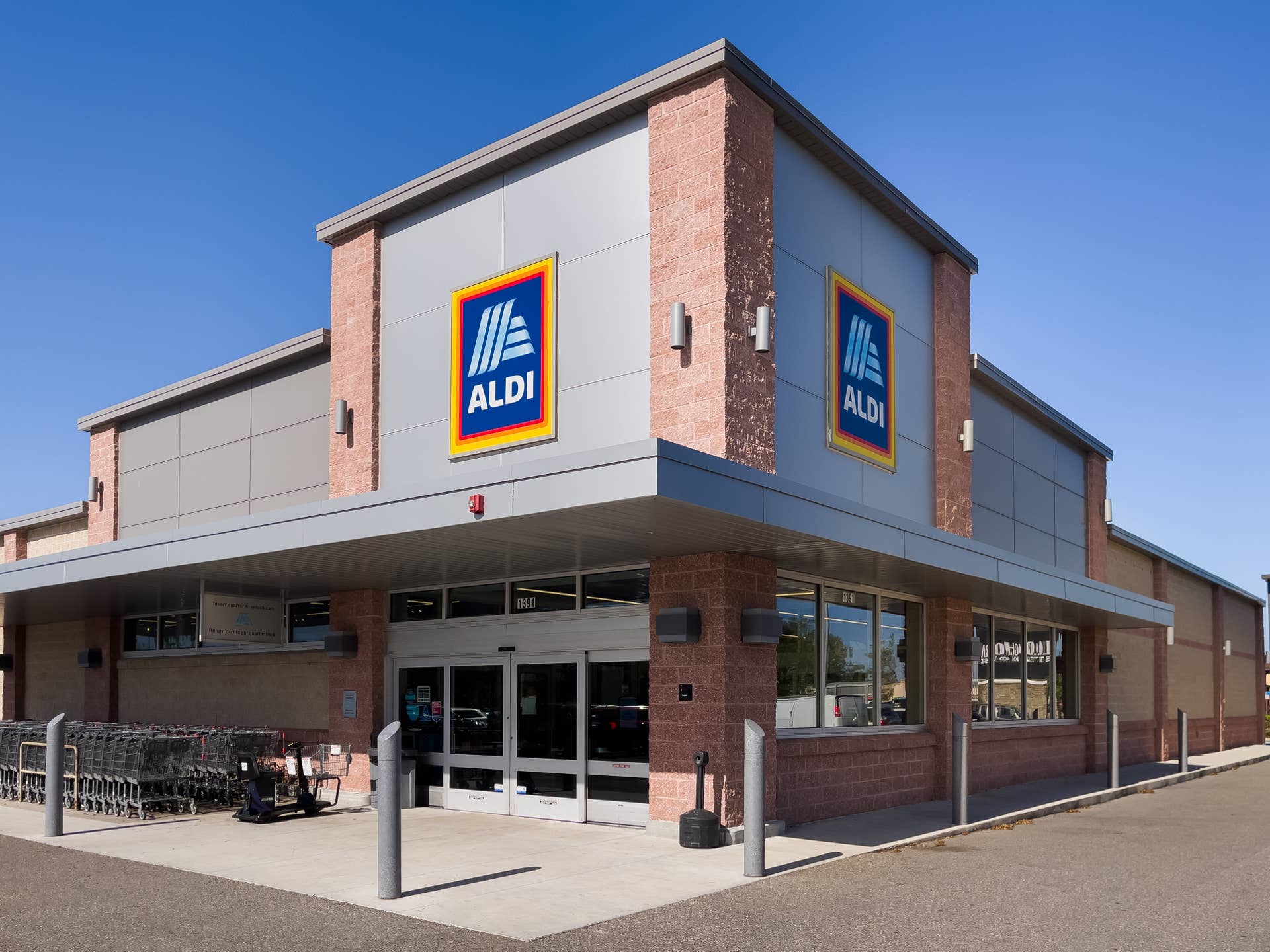 Popular Aldi Food Storage Containers Are Back in Stock - Men's Journal