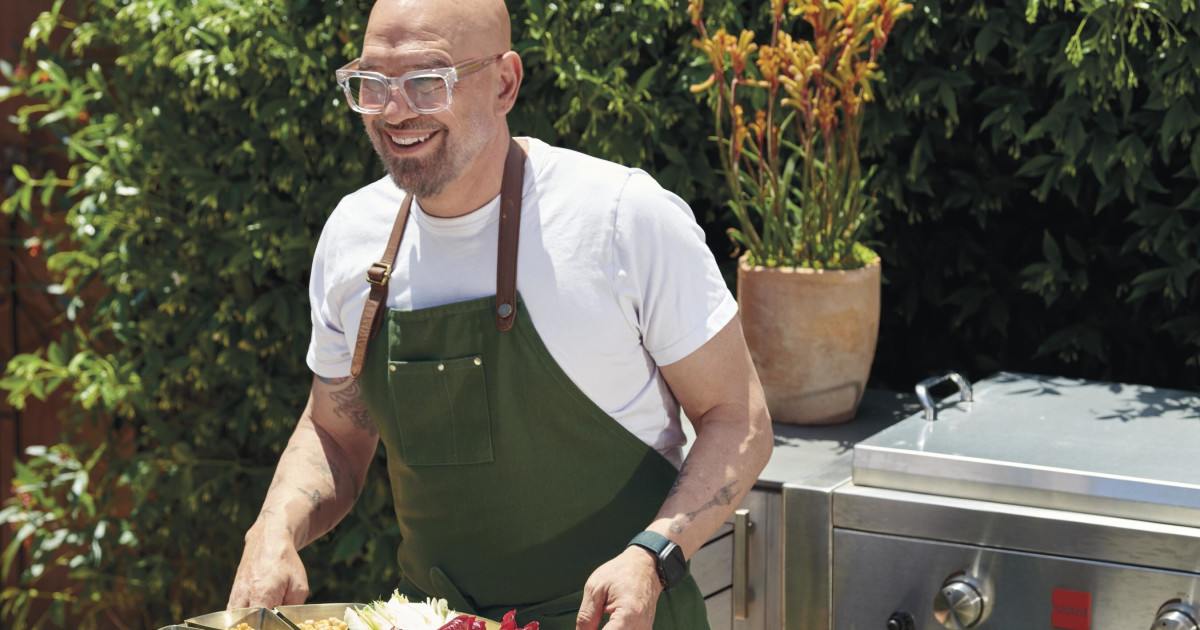 Frontgate Adds New Stylish Chef-Inspired Serving Tray - Men's Journal